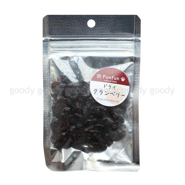 Funfun ドライクランベリー【賞味期限】：2027年01月カナダで栽培されたクランベリーをスライスし、砂糖を使用せずにりんご果汁に浸けて甘みを調整し乾燥しました。ソフトさを保ち固着防止のため1%未満のひまわり油を使用しています。健康に欠...