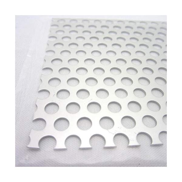 【ご購入後の当店からの連絡はご登録のメールアドレスに通知いたします。必ずご確認ください】【商品概要】本体サイズ（約）：縦200×横300×厚1mm仕様：穴径，ピッチ（6Φ×9P）【商品説明】説明-【商品詳細】ブランド：アルミパンチング商品名...