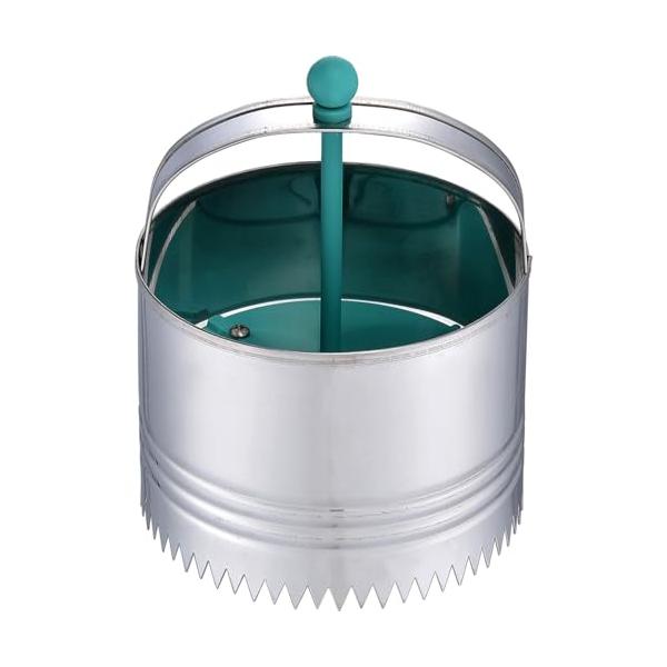 【ご購入後の当店からの連絡はご登録のメールアドレスに通知いたします。必ずご確認ください】【商品概要】サイズ(径):100mm全長:140mm本体:ステンレスツマミ:ABS【商品説明】マルチ(キャッチ)機能付き(PAT.)、土とマルチが分別で...