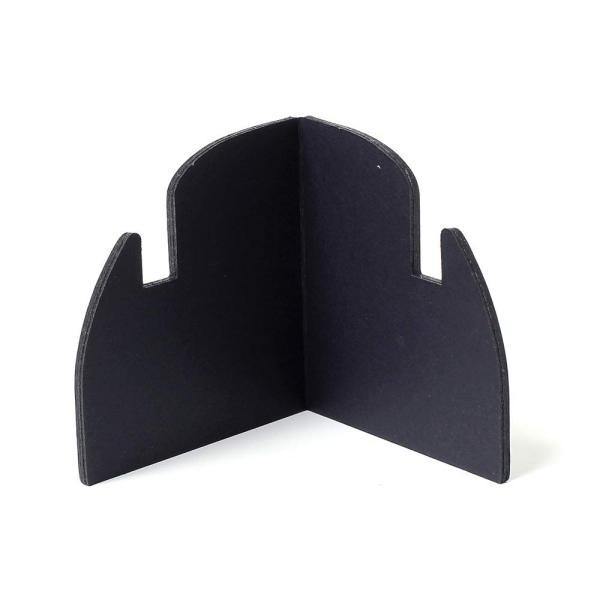 【ご購入後の当店からの連絡はご登録のメールアドレスに通知いたします。必ずご確認ください】【商品概要】【商品説明】扇子を広げて飾ることのできる、紙製の扇子立てです。紙製で軽いのに安定感があります。扇子のサイズを選ばずに飾ることができます。使用...