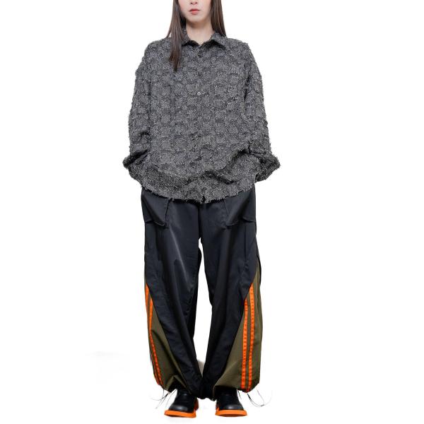 【ご購入後の当店からの連絡はご登録のメールアドレスに通知いたします。必ずご確認ください】【商品概要】様々なシーンに活用できるオールシーズン対応モデル【商品説明】東洋のエッセンスを纏った「Shaggy All-over pattern Shi...