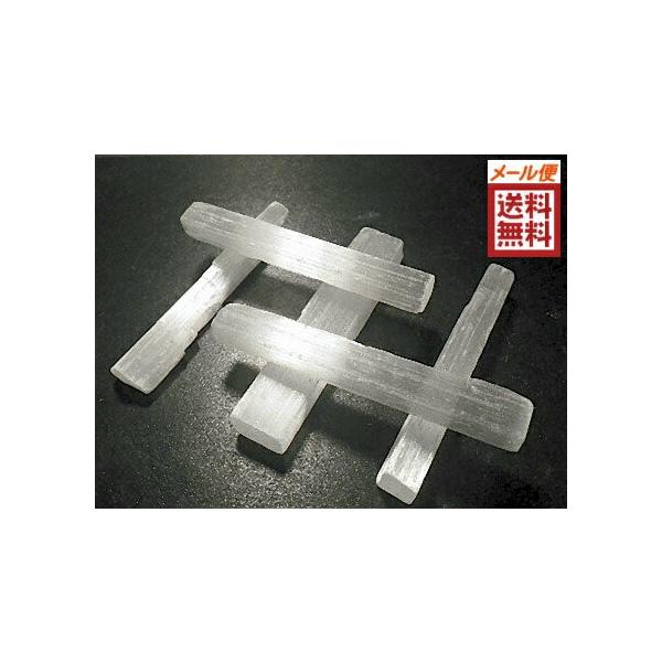 セレナイトは別名「聖母マリアのガラス」と呼ばれていて、ギリシア語で「月」という意味があります。セレナイトは強力な浄化作用と、癒しの効果を持った石、 あなたの中の高ぶった気や頑固さを和らげると言われてます。和名を「透明石膏」と呼ばれるこの石は...