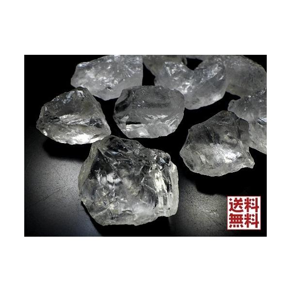 【仕入れ担当からのメッセージ】マダガスカル産の水晶原石です。この頃アメリカのミネラルショーでも買い付けが難しいロッククリスタルです。マダガスカルの鉱山業者から買い付けました。品質はミックスグレードになります。クリアークォーツからジラソルクォ...