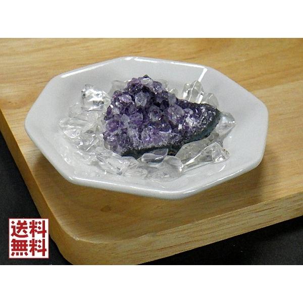 『ヒマラヤクォーツ』＋『八角形』＋『アメジスト』、風水で人気・最強アイテム。八方から良い運気を呼び込もう！古くから邪気払いや、お清めに天然水晶が使われており、秘められたパワーはあらゆる面での優れた浄化力があると伝えられてきました。天然石・パ...