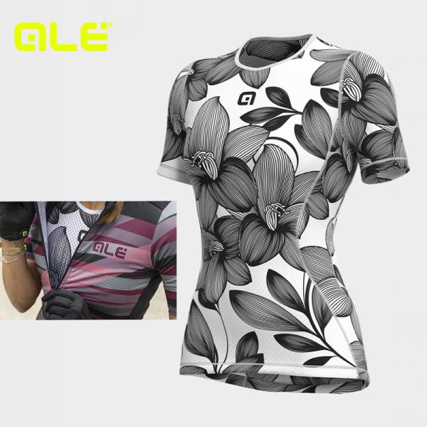 最初のレイヤーは最も重要なレイヤーです。そのため、Al〓 のユニークなスタイルが肌に恩恵をもたらすのは当然のことです。このベースレイヤーは、超軽量で通気性のある構造で湿気を素早く逃がし、爽やかでドライな状態を保つため、暖かい日に最適です。[...