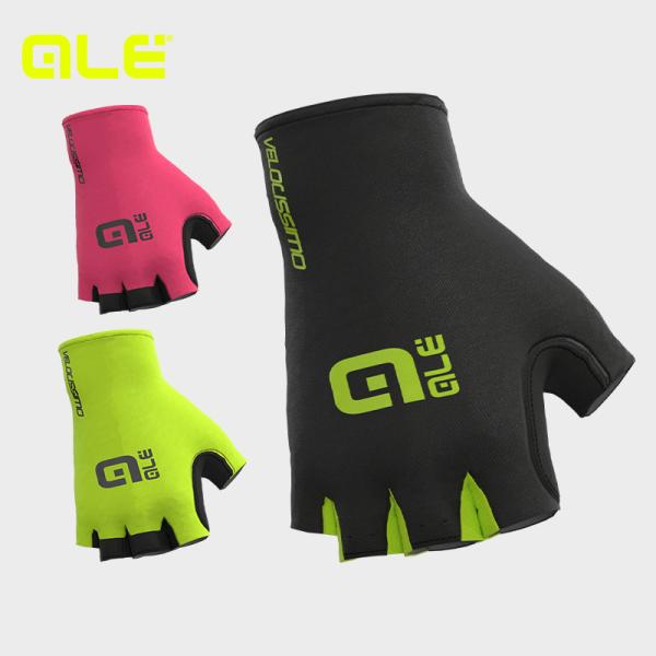 手首が高く、エアロダイナミクスに優れたグローブ。手のひらにはソフトなスエードを使用し、快適性と衝撃吸収性を高めるパッドを使用。甲の部分は通気性の良い素材で、指先のループにより着脱が容易です。