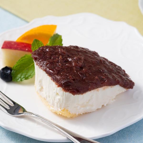 京都・平安神宮のおとなりに店を構える「京料理六盛」オリジナルのレアチーズケーキに餡をあわせました。軽い甘さに仕上げた小豆餡とさわやかなレアチーズケーキ、2つの味をあわせてお楽しみください。