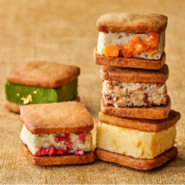 年中果物にあふれる和歌山県で作られる和歌山バターサンド専門店101のバターサンド。一度にたくさんのフレーバーが楽しめる「ひとくちの幸せという贈り物」。個性的な12種類のバターサンドをご自宅用パッケージに詰合せ、お得に愉しめるセットです。