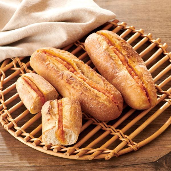 解凍して焼くだけで、福岡・太宰府の明太フランス専門店「YAMAYA BASE DAZAIFU」の焼きたて明太フランスがご家庭で味わえます。ライ麦と石臼で挽いた小麦粉を配合して作った特製パンに＜やまやの辛子明太子＞を贅沢に使用した明太フィリン...