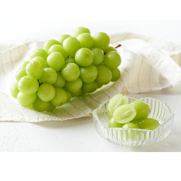 【発売日：2026年06月04日】薄皮でパリッとした食感、爽やかな風味と甘みが特長です。人気のシャインマスカットをご賞味ください。　※商品が熟して食べ頃になり次第のお届けになります。