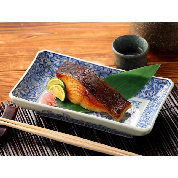 御前酒蔵元直営レストラン西蔵の人気No.1、門外不出の贅沢な一品をお届けいたします。御前酒の香り豊な吟醸粕と、熟成された留粕を絶妙なバランスでブレンドした粕床に、丁寧に下処理された銀鱈を漬け込んだ贅沢な一品。西蔵創業以来、門外不出だったこの...