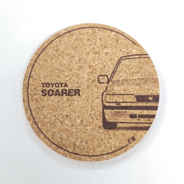 自動車メーカーより認可を受けて製作しています。約直径90mm　厚さ約5mm自分使いはもちろんお車好きの方にプレゼントしても喜ばれます。新車購入前に旧車の思い出として…ご家族、友人の納車のお祝いに！商品のデザイン、仕様、外観、価格は予告なく変...