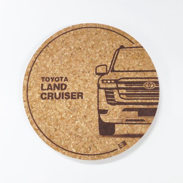 自動車メーカーより認可を受けて製作しています。約直径90mm　厚さ約5mm自分使いはもちろんお車好きの方にプレゼントしても喜ばれます。新車購入前に旧車の思い出として…ご家族、友人の納車のお祝いに！商品のデザイン、仕様、外観、価格は予告なく変...