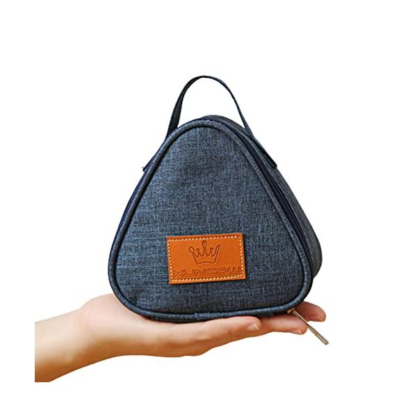 約13.5*7*13cmのサイズで、とても軽いランチバッグです。保温ランチバッグの外側は防水カチオン生地で、非常に丈夫で無臭、破れにくく、耐摩耗性、防水性、防汚性、お手入れのしやすさに優れています。ランチバッグの内側はアルミホイルで断熱され...