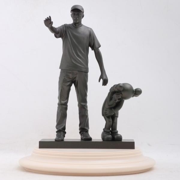 【ブランド名】MEDICOM TOY × KAWS (メディコムトイ カウズ)【商品名】PARTNERS ORIGINAL FAKE VINYL FIGURE 2012【カラー】グレー【付属品・素材】画像参照【サイズ】F【寸法】縦幅約20c...