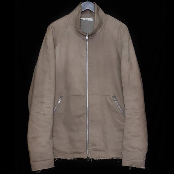 【ブランド名】DAUB (ドーブ)【商品名】STRETCH RAW EDGE ZIP-UP JACKET【カラー】ベージュグレー【付属品・素材】画像参照【サイズ】48【寸法】肩幅cm　身幅58cm　着丈72cm　袖丈cm【ランク】C【状態】...