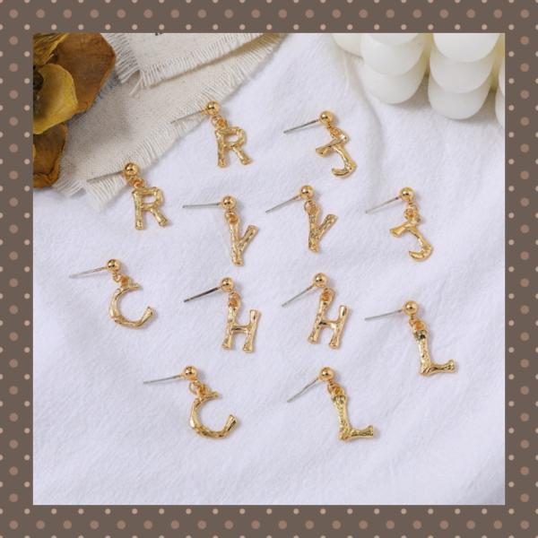 【商品詳細】☆カラー☆ゴールド☆モチーフ☆AMR【ご案内】☆3000円以上のご購入で送料無料☆☆即日発送☆年中無休☆端末、モニター環境により、実際の商品と多少色味がことなる場合があります。ご了承の上、ご購入頂きます様お願い申し上げます。