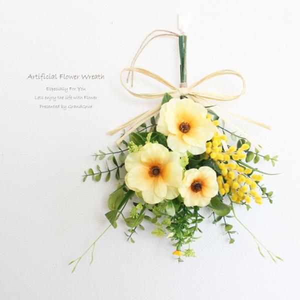 【サイズ】約２3×22ｃｍ（リボンから先端までのサイズ）　【素　材】　アーティフィシャルフラワー（造花）素材はアーティフィシャルフラワー（造花、フェイク）です。ドライフラワーと違いとても丈夫なので玄関外にも飾れます。但し、直射日光に当てると...