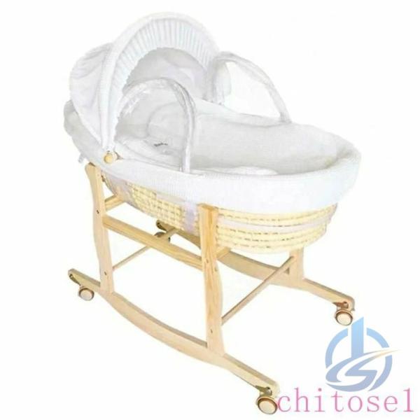 【製品仕様】重量/約7kg 荷重/約25Kg サイズ/上の図に示す  【材質】トウモロコシ皮、小麦茎 、山草  【セット内容・付属品】 前掛け、布団、海綿敷、日遮る棚、枕、蚊帳、木製クレードルボトムサポート、ホイール  【配件材質】バスケッ...