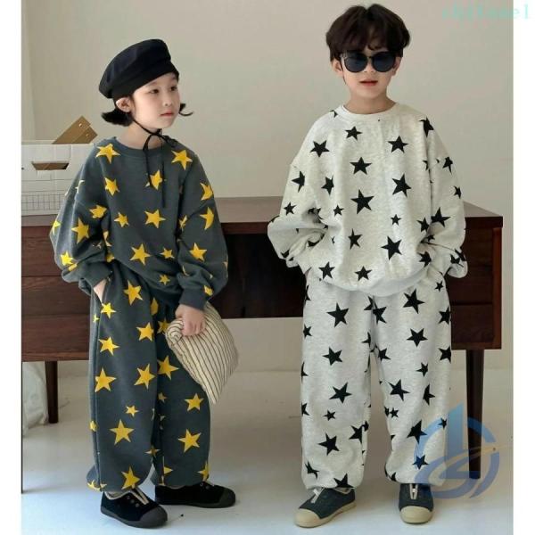 この子ども服セットは、魅力的なデザインと快適性が特徴です。大きく目立つ星柄が、子どもたちの好奇心をくすぐり、おしゃれな雰囲気を演出します 。男女兼用のデザインで、兄弟姉妹で一緒に着れば可愛らしくカップルコーデになります。  生地は柔らかく、...