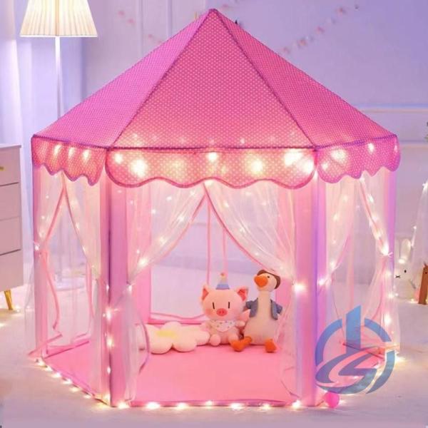 商品の名前プリンセス城型のキッズテント素材: ポリエステル素材サイズ: 直径140cm*高さ135cm、重量：1.9kg対象年齢: 6ヶ月-10 歳形：６角形注意a、LEDスターライトは付属いたしません。b、商品は、光と温度の環境によって、...