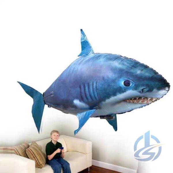 サメ バルーン 浮遊 ラジコン RC クマノミ リモコン フライング エアフィッシュ 魚のおもちゃ キッズ 浮くリモコンで浮遊するバルーンはサメとカクレクマノミの2タイプ！迫力のビックサイズです。お子様のおもちゃ、友人をおどろかしたり、親子...