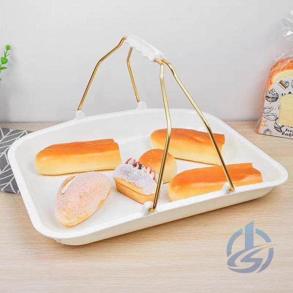 商品名：お盆 トレイ トレー おしゃれ パントレー キッチン用品 レストラン 食堂 持ち手付き 食品トング付き●色写真色●材質：プラスチック●サイズ:写真に参考してください※生産上の都合により、生地の質感や色が多少写真のものとは変更となる場...