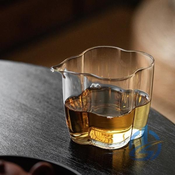 中国伝統茶器 公道杯 茶海 ガラス製 中国茶 台湾茶 烏龍茶 ウーロン茶 茶葉