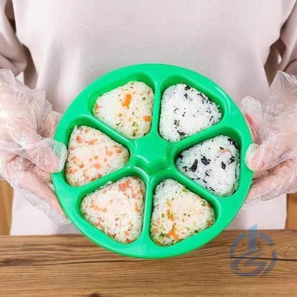 商品のサイズ：20 * 20 * 4 cmおにぎりをたくさん作りたい行楽シーズンやパーティー、手早く作りたい朝のお弁当作りなどにもお役立ち！.環境にやさしい食品グレードのPP素材を使用します。毒性がなく、味がなく、安全で信頼性の高い使用方法...