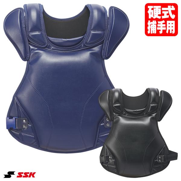 ワンタッチバックル付きの硬式野球用プロテクター。着脱が簡単で体をしっかり保護し、安全性を高める設計です。■カラーネイビー（70）ブラック（90）■サイズ(A)440×(B)470mm■重量770g平均■素材［表］人工皮革［裏］ポリエステル■...