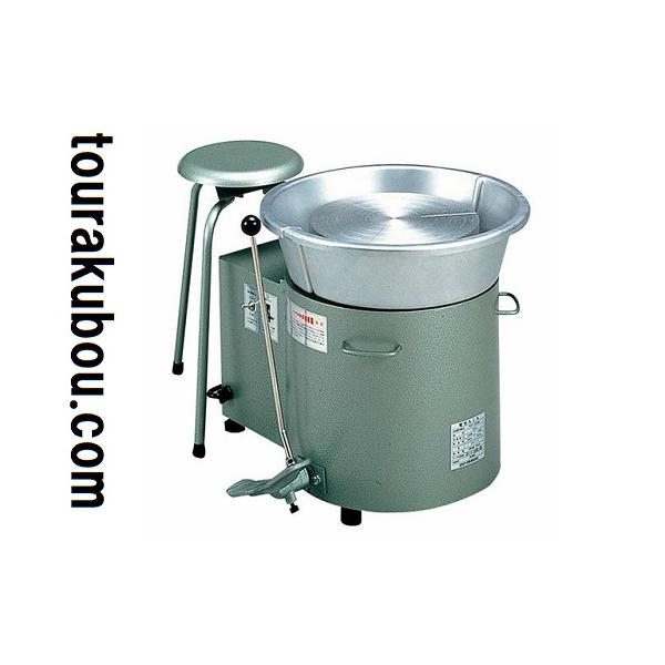 ノークラッチ方式でも手動回転が得られる新機構を採用し、手ろくろ（成形・絵つけ）としても活用できます。酷使に耐える長寿命設計で、荷重がかかっても振動や騒音がなく、なめらかな回転が得られます。 ■モーター：単相100V 200W■変速操作：ペダ...