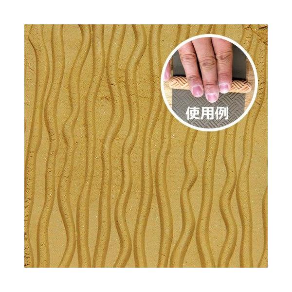 ローラーを粘土に転がして模様を浮き出すのに使います。 ●サイズ・・・100×径15mm●木製