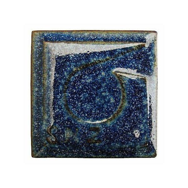 灰釉薬は、本焼き釉薬の代表的で由来のある釉薬ばかりで、天然原料の灰類や鉱物を精製し、配合したものです。□適正焼成温度：1,200〜1,230℃□釉薬に3〜5秒つけたときの適正の厚さ：0.8mm□粉末1kgに対して入れる水分の適正量：1000...