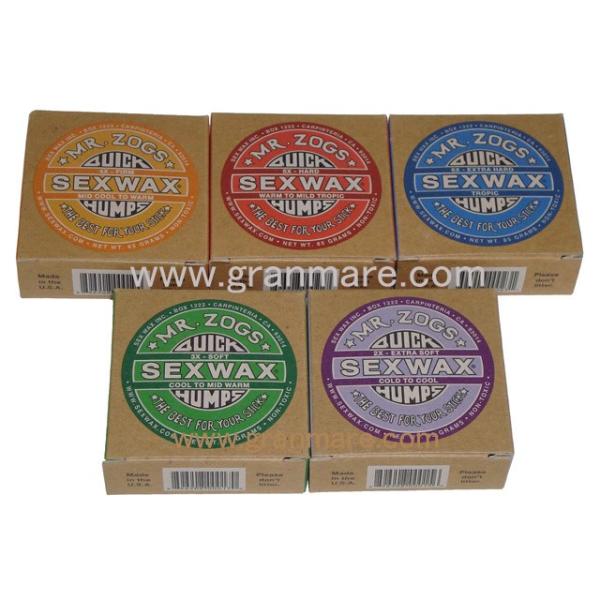 定番のサーフワックス"SEX WAX QUICK HUMPS "粘着性のある柔らかめを薄く塗ってグリップさせる方、硬めを使って凹凸を作ってグリップさせる方、好みによって自由自在な塗り方が可能です。ベース、トップと塗り分けるのはもちろん、単独...