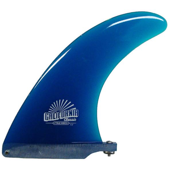 全てのコンディションにオールラウンドに使用できるテンプレートです。ショートのシングルフィン、ミッドレングスの2+1セッティングにおすすめです。■サイズ:7.0"高さ/約178mmベース幅/約133mm