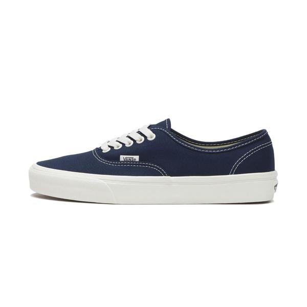 − BRAND −VANSファッションアイテムの定番に君臨しつつあるバンズその歴史は長く、カリフォルニア州のアナハイムにて、1966年に設立されたシンプルなデザインとグリップのあるソールが、スケーターたちの心をつかみ人気に火が付くそして、数...