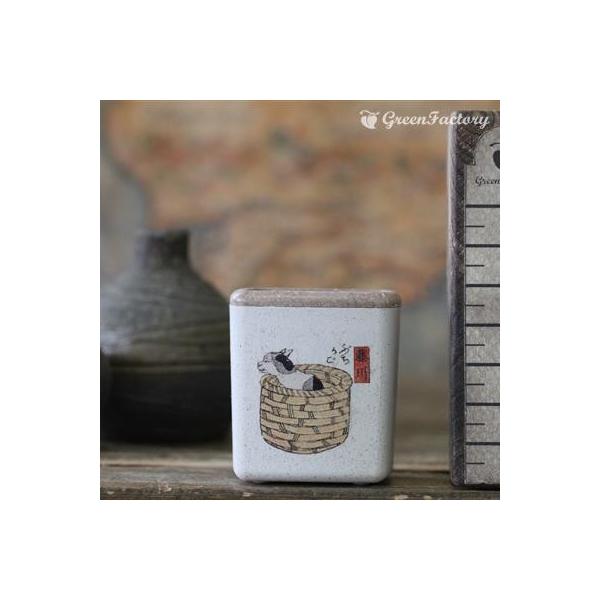 ■商品について小さな鉢に、浮世絵(猫）を転写しました。店頭に、または玄関、和室にと様々なシーンでご活用いただけます。サボテン、多肉はもちろん、ミニ盆栽やプリザーブドフラワーなどのアレンジに使っても可愛いですね。※キューブ（S）１個の価格です...