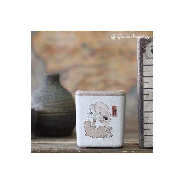 ■商品について小さな鉢に、浮世絵(猫）を転写しました。店頭に、または玄関、和室にと様々なシーンでご活用いただけます。サボテン、多肉はもちろん、ミニ盆栽やプリザーブドフラワーなどのアレンジに使っても可愛いですね。※キューブ（S）１個の価格です...