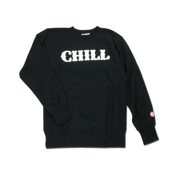 【発売日：2015年04月01日】THC オリジナルのヘンプオーガニックコットン裏パイルスウェット生地を使用したベーシックなスタイルのクルーネックスウェットシャツです。フロントにはおなじみ「 CHILL 」のロゴグラフィックプリント＋左袖に...