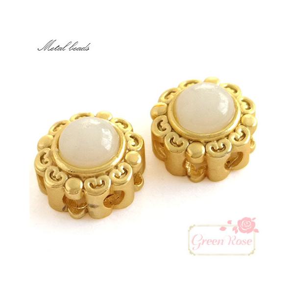 ■商品説明カラー：画像をご参考ください素　材：金属、ガラスサイズ(直径×厚み)：約11×8mm程度、ホール約2mm程度数　量：2個