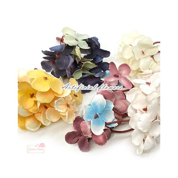 ■商品情報サイズ：長さ8.5cm幅9〜10cm程度カラー：黄色・クリーム・白・水色・紺数量：2個