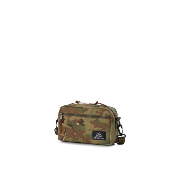 パデッドショルダーポーチM（PADDED SHOULDER POUCH M）は電子機器や貴重品を収納するのに最適なポーチです。2サイズ展開です。※小さめのパデッドショルダーポーチSもございます・全面パッドがつき中身を保護・ジッパー付フロント...