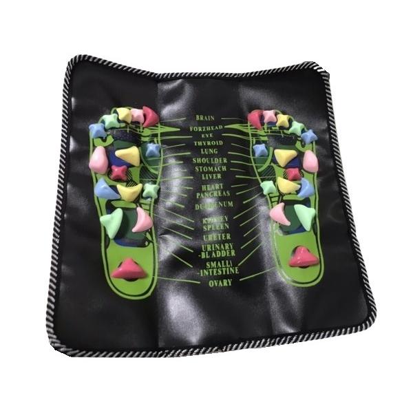 足つぼマット 足つぼマッサージ 足裏刺激 つぼ押しグッズ マッサージグッズ マット付　小おすすめな足つぼマットですどこのツボかわかる表付きで便利です２か所の石でしっかりと踏めます【サイズ】34cm×34cm