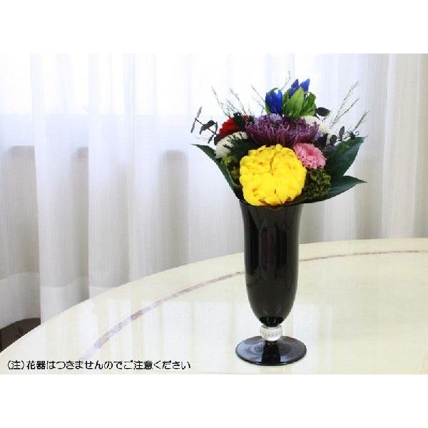◇使っているお花たち◇　アナスタシア（菊）・輪菊・小菊・りんどう・ミニカーネーション・スターチス・ケイトウ・ユーカリ・タチカズラ・ツリーファン・シャークリーフ・サカキ（造花）　　※季節によって多少内容が変わることがありますので、予めご了承く...