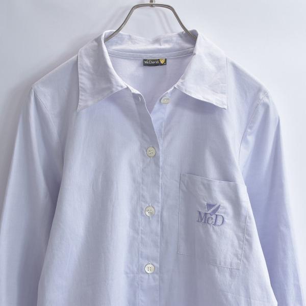 【発売日：2024年08月19日】80〜90s ドイツ製 McDavid マックデイビッド ロゴ刺繍 デザイン コットンシャツ ヴィンテージ 長袖 ラベンダー ビンテージ ヨーロッパ古着 レディースM相当【実寸】・着丈 約68cm襟付け根か...