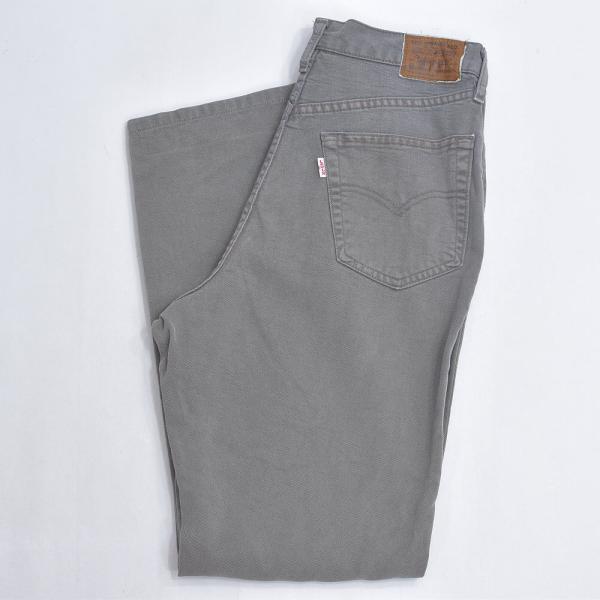 【実寸】・ウエスト 約75cm・股上 約34cm・ヒップ幅 約51cm・股下 約70cm・わたり幅 約31cm・すそ幅 約19cm・総丈 約101cm【表記サイズ】・size 31縮みがある為、実寸をインチにすると W30インチ相当2.54...