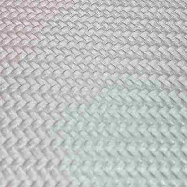 車種毎に専用の型から制作している全て国内自社生産のオリジナルシートカバーです。型の制作から生地の仕入れ裁断縫製までを一貫して自社で行っており、限りなく品質を追求したシートカバーとなっております。永くお使い頂けるよう、耐久性を考慮して厚めの生...