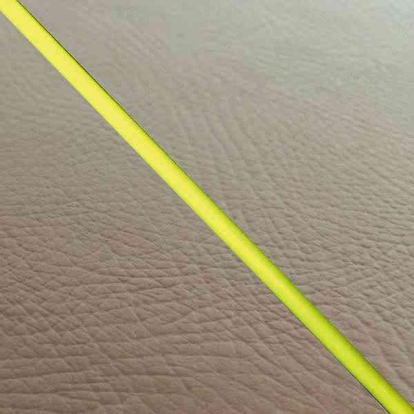 車種毎に専用の型から制作している全て国内自社生産のオリジナルシートカバーです。型の制作から生地の仕入れ裁断縫製までを一貫して自社で行っており、限りなく品質を追求したシートカバーとなっております。永くお使い頂けるよう、耐久性を考慮して厚めの生...