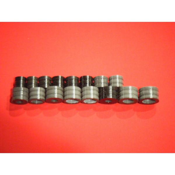 従来より感度をあげるため、製品自体の密度を上げ、超高感度を達成しました。濃密になった分当然ながら重量は増しますが、小型化したことによりそれを補いました。サイズ全長はそれぞれ14mmで品番の数字はそれぞれ外径&amp;内径(mm)SHBA13...