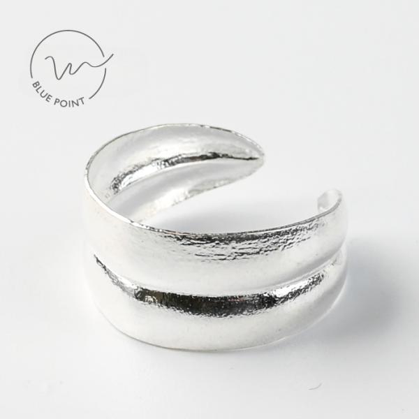 ■ブランド名：BLUE POINT■サイズ：フリーサイズ・調整可■リングの幅：約7mm■重さ：約0.6g■素材：silver 925■付属品：オリジナル巾着、ギャランティカード（正規品証明）【商品特性】シルバー925アクセサリーは商品画像と...